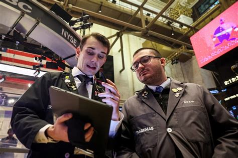 Stocks Rise For Fourth Consecutive Week Wsj