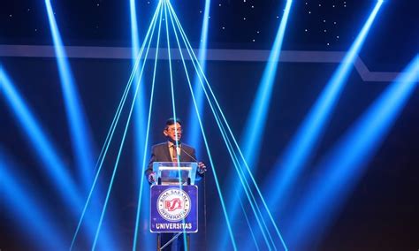 Bukan Cuma Skripsi Yang Bikin Nangis Tapi Kata Kata Pak Herman Juga