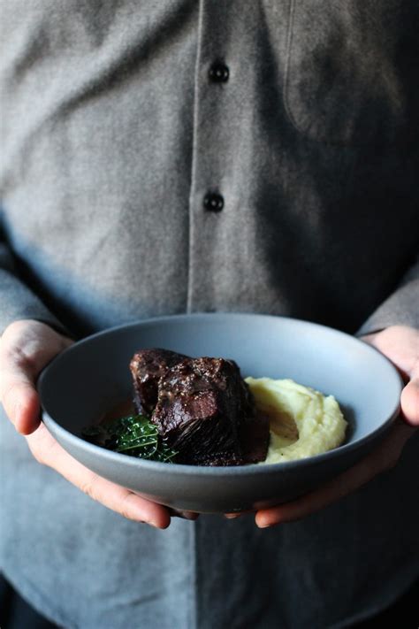Beef Short Ribs Braised In A Bottle Of Wine Honestlyyum