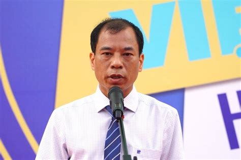 Sinh Vi N L G Gi I P M I Th C M C V Kh I Ni M Sinh Vi N M B N Ch A Bi T