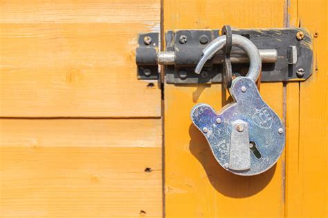 Authentication Vs Authorization Differences And Relationship