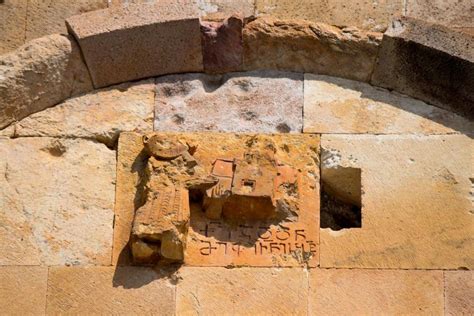 დოლისყანის ტაძარი Georgian Travel Guide