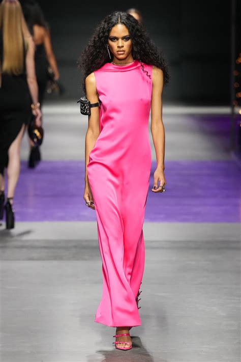 Versace Spring 2023 Fashion Show The Impression