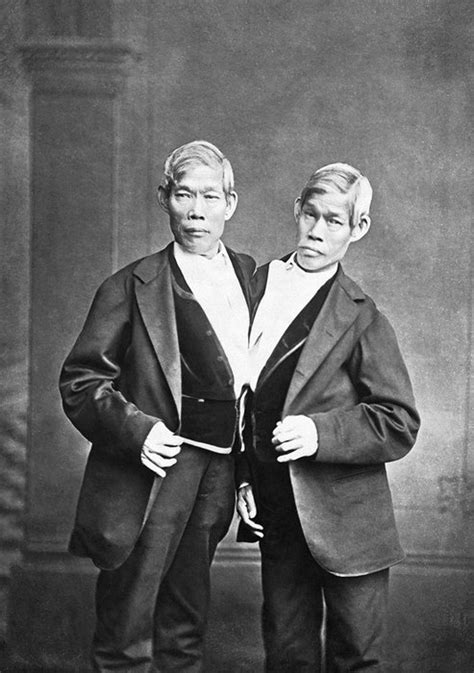 შეზრდილი სიამის ტყუპი ძმა ცირკი ოჯახი და 22 შვილი Marao