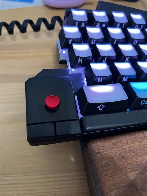 Swapped Out The Trackpoint Cap For A Smooth One Makes Thumb Usage A Lot More Comfortable R Uhk