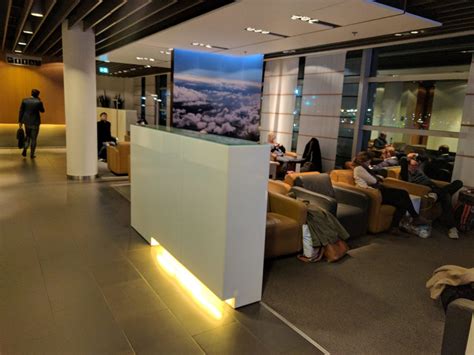 Review Lufthansa Business Lounge Frankfurt A26
