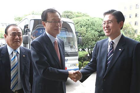 선장없이 항구에 무기한 정박중인 한나라당호 인터넷뉴스 신문고