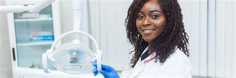 Compare Online Dental Assistant Schools With Financial Aid