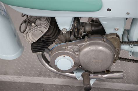 Lot 1 1961 Ariel Arrow