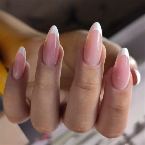 Френч длинный миндаль 2022 Manicure Nails Dream Nails
