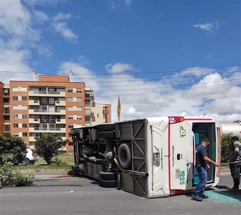 Bus Intermunicipal Se Volcó En Vía Mosquera Madrid Otv Televisión