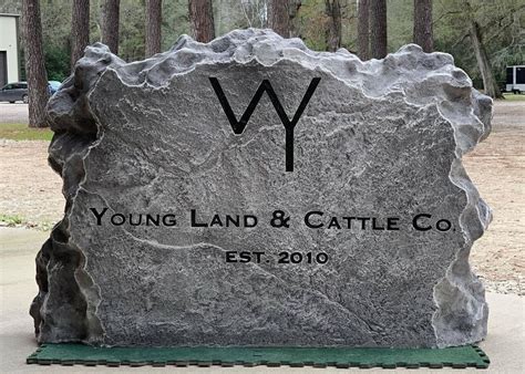 Custom Engraved Stone Signage And Memorial Stones Boulder Designs