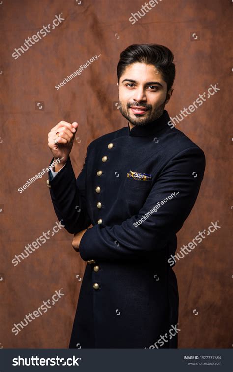 7 422 Sherwani Images Stock Photos Vectors Shutterstock