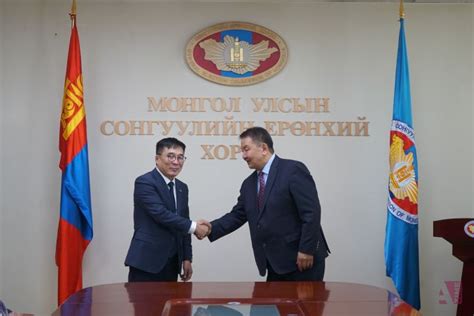 ИЗНН 2024 оны УИХ ын сонгуульд оролцох хүсэлтээ Сонгуулийн ерөнхий хороонд гардуулан өглөө