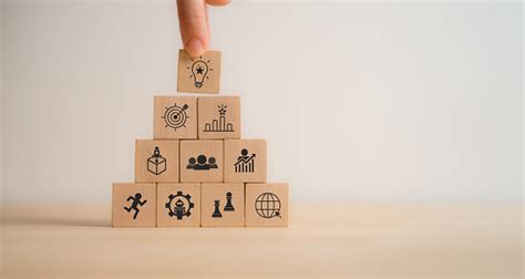 업스킬링 직원 개념 성과를 향상시키고 직무 만족도를 높이고 미래의 역할을 준비할 수 있는 고급 기술 Ai 기술 및 디지털 트랜스