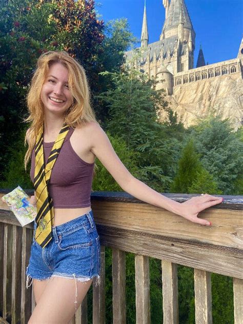 Beauty Girls 32 Pics