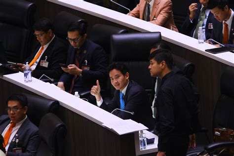 หนังสือศาล รธน ถึงสภาฯแล้ว แจ้ง พิธา หยุดปฏิบัติหน้าที่ ส ส