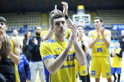 Τίτλοι τέλους σε μία σπουδαία καριέρα Αποσύρεται ο Βασίλης Ξανθόπουλος