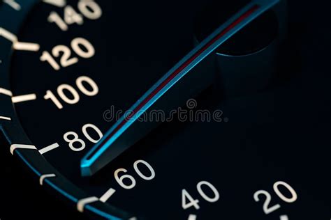 Speedometer Needle Pointing At 80 Speed Limit Sign Displaying Current Speed Stock Illustration
