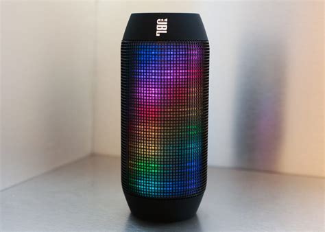 JBL Pulse puts on a show (pictures) - CNET
