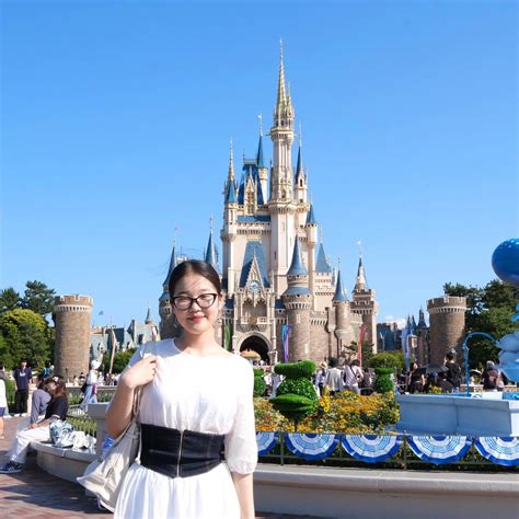 Ийм их хайраа хаанаа нуух юм… Бүгдэд нь гэгээн хайрын баярын мэнд ️ Д Отгонзул