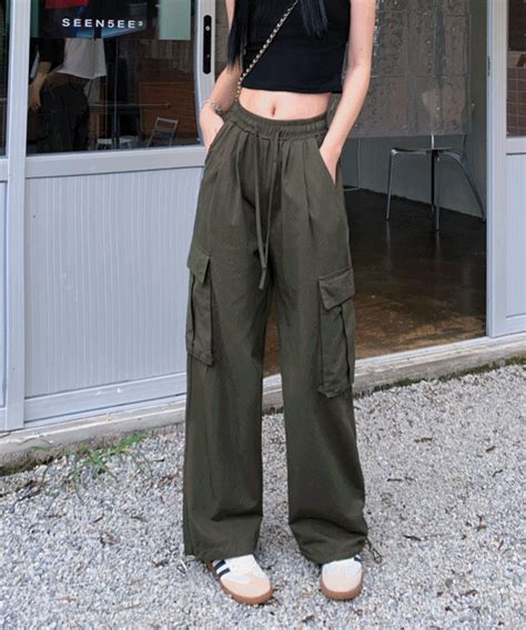 마리그램 [카고바지 하나는 있어야지] 미드라이즈 탄탄 밴딩 딥 그린 일자핏 와이드 카코 팬츠 캐주얼 바지 여친룩 데이트룩 캠퍼스룩 일상 코디 편한 바지 10대 20대 30대