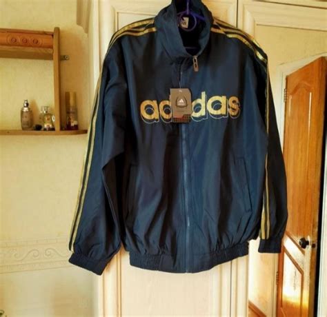 Вітровка куртка — ціна 300 грн у каталозі Вітровки Купити чоловічі речі за доступною ціною на