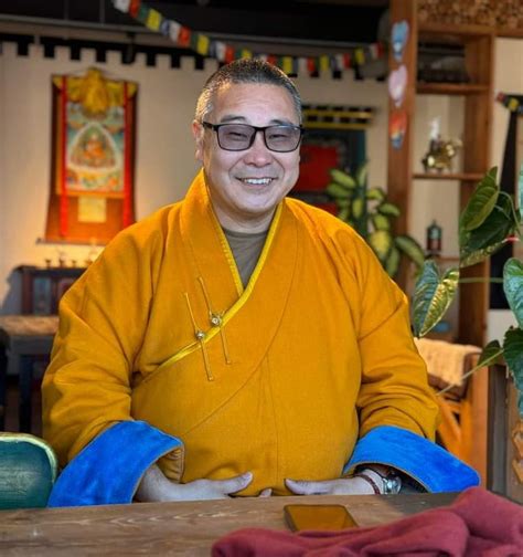 Бурхан Та бүхний амгаланг айлтгая МБШТөв Гандантэгчэнлин хийдийн тэргүүлэгч Гэвш А Батцэнгэл