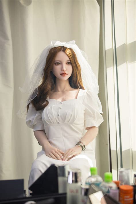 531ft Realistic Fine Silicone Sex Doll Implanted Hair Natural Gel