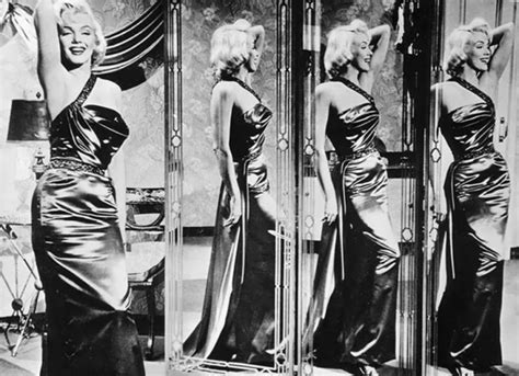 Plus Size Or Perfect Body The Real Size Worn By Marilyn Monroe Has
