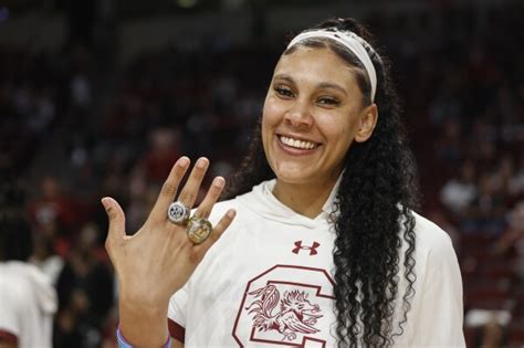 South Carolinas Kamila Cardoso At 6 Foot 7 Gets Leading Role As The