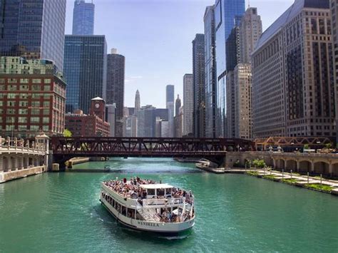 18 Best Architecture Tours Of Chicago For Locals And Tourists