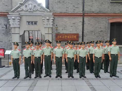 上海武警新兵下连“第一课”，打卡中共一大、二大纪念馆