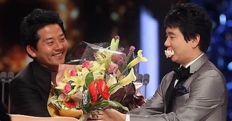 축하 받는 개그맨 박성호