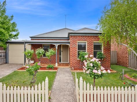 11 Cumberland Drive Lara Vic 3212 Property Details