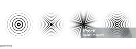 검은색 동심원 잔물결이 설정됩니다 선형 음파 링 컬렉션입니다 진원지 표적 레이더 수중 음파 탐지기 아이콘 개념 방사형 신호 또는 진동 요소 하프톤 벡터 그림 충격파에 대한
