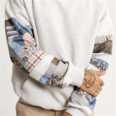 Abercrombie And Fitch Quilted Graphic Essential Depop