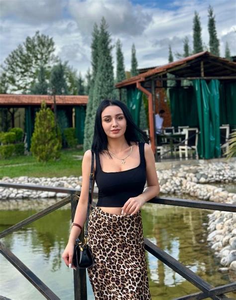 ჟღენტი ანა