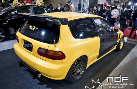 Close Up Yellow Factory Eg6