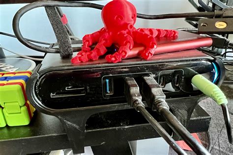 Baseus In Hub Holder By Micha Rudewicz Download Free Stl Model Printables Com