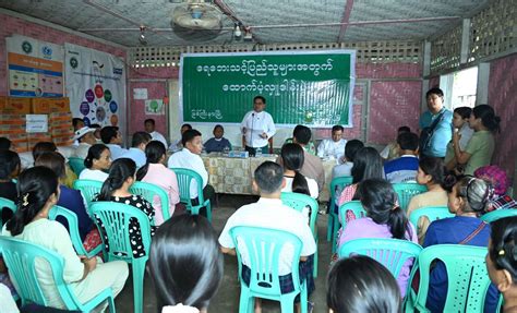 ကချင်ပြည်နယ်ဝန်ကြီးချုပ် စီတာပူရပ်ကွက်အတွင်းရှိ ရေဘေးသင့်ပြည်သူများအား