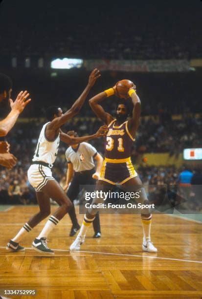 Spencer Haywood Photos And Premium High Res Pictures Getty Images