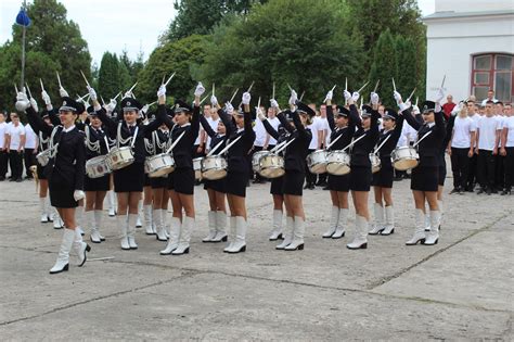 Евакуйовані на Хмельниччину ліцей та університет розпочали навчальний рік ФОТО XМ ІНСАЙД