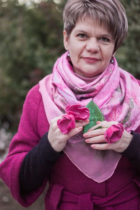 шарф бактус Розочки валяние войлок шерсть шелк натуральный