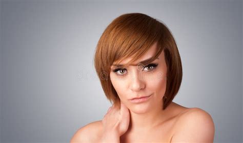 Chiuda Sul Ritratto Di Bella Giovane Ragazza Nuda Immagine Stock Immagine Di Bellezza Felice