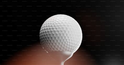 티 위에 놓인 골프공 사진 Unsplash의 골프 이미지