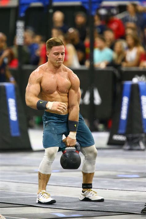Pin By Isaac Meyers Makeup Artist On Crossfit Men Crossfit Men