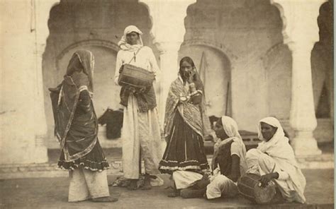 Foto Genital De Hijras Embracing Fluidity In Fashion By Simone