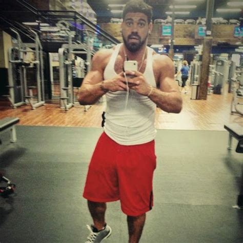 Cole Ao Varios Atores Ricky Larkin