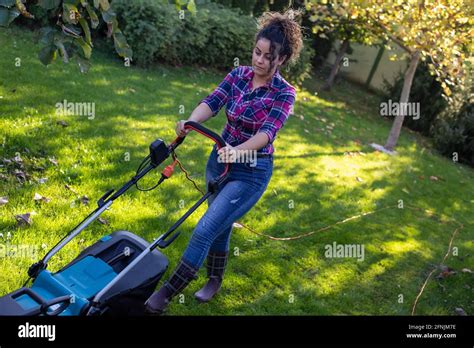 Country Girl Lawn Service At Mark Byrd Blog